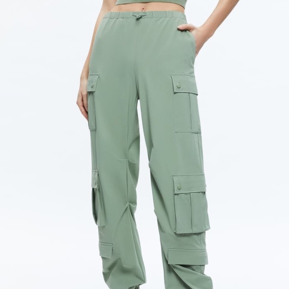 Alice + Olivia | Pants & Jumpsuits | 44 Aliceolivia Sage Green Shara Mr ...